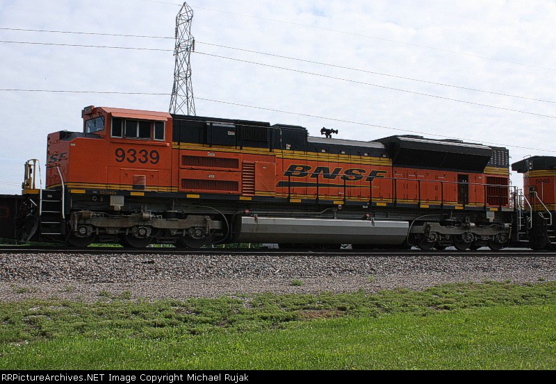 BNSF 9339